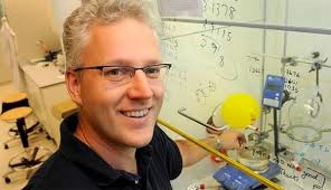 "We proberen cellen voor de gek te houden" - NEMO Kennislink